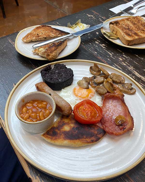 From Haggis to Shortbread: Navigating Scottish Food - Wilderness Scotland