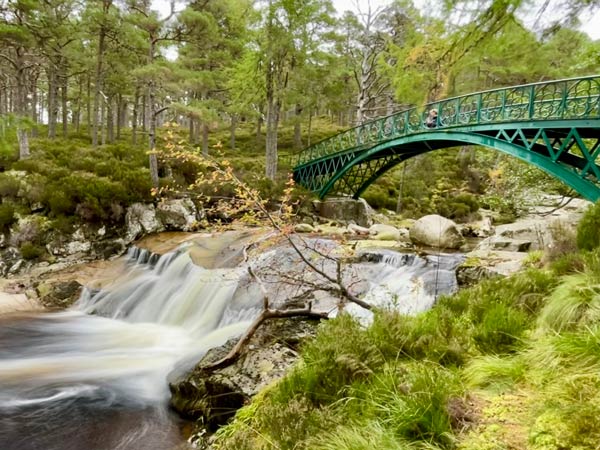Deluxe Cairngorms & Royal Deeside Walking Tour - Guided Trips